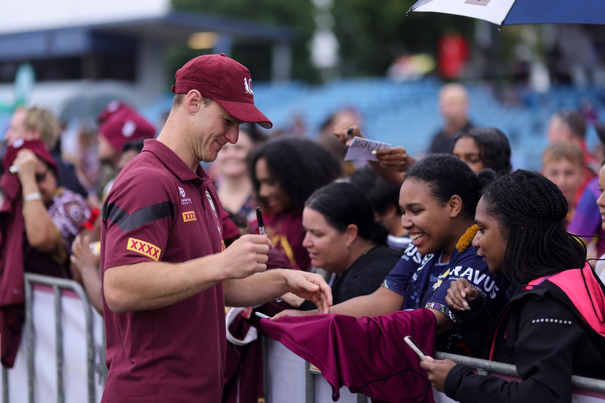 In pictures: Plenty of smiles at Maroons fan day | QRL