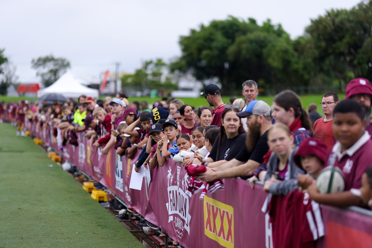 In pictures: Plenty of smiles at Maroons fan day | QRL