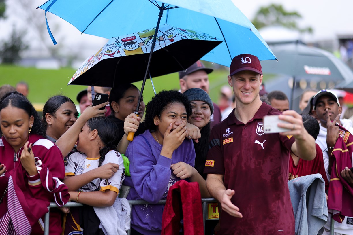 In pictures: Plenty of smiles at Maroons fan day | QRL