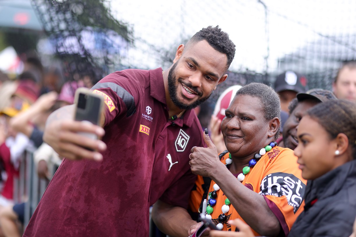 In pictures: Plenty of smiles at Maroons fan day | QRL