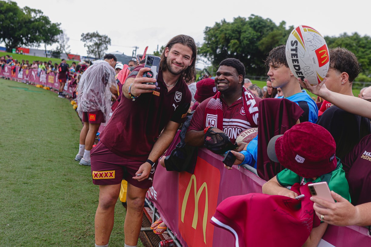 In pictures: Plenty of smiles at Maroons fan day | QRL