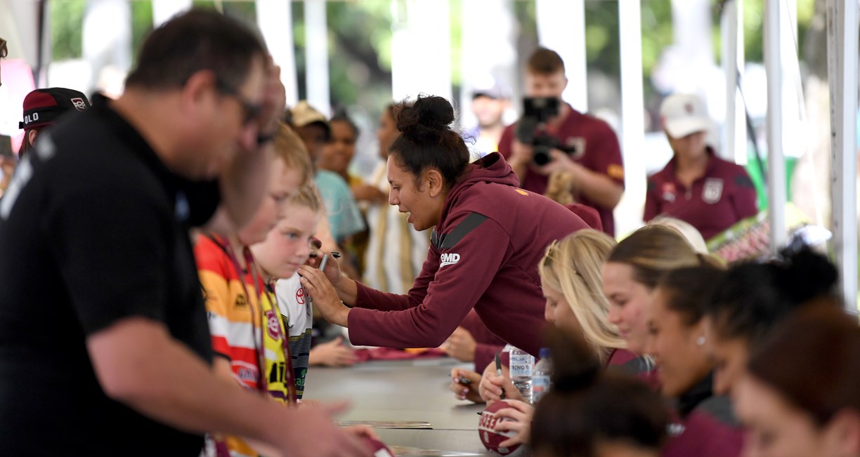 In pictures: Harvey Norman Queensland Maroons fan day | QRL