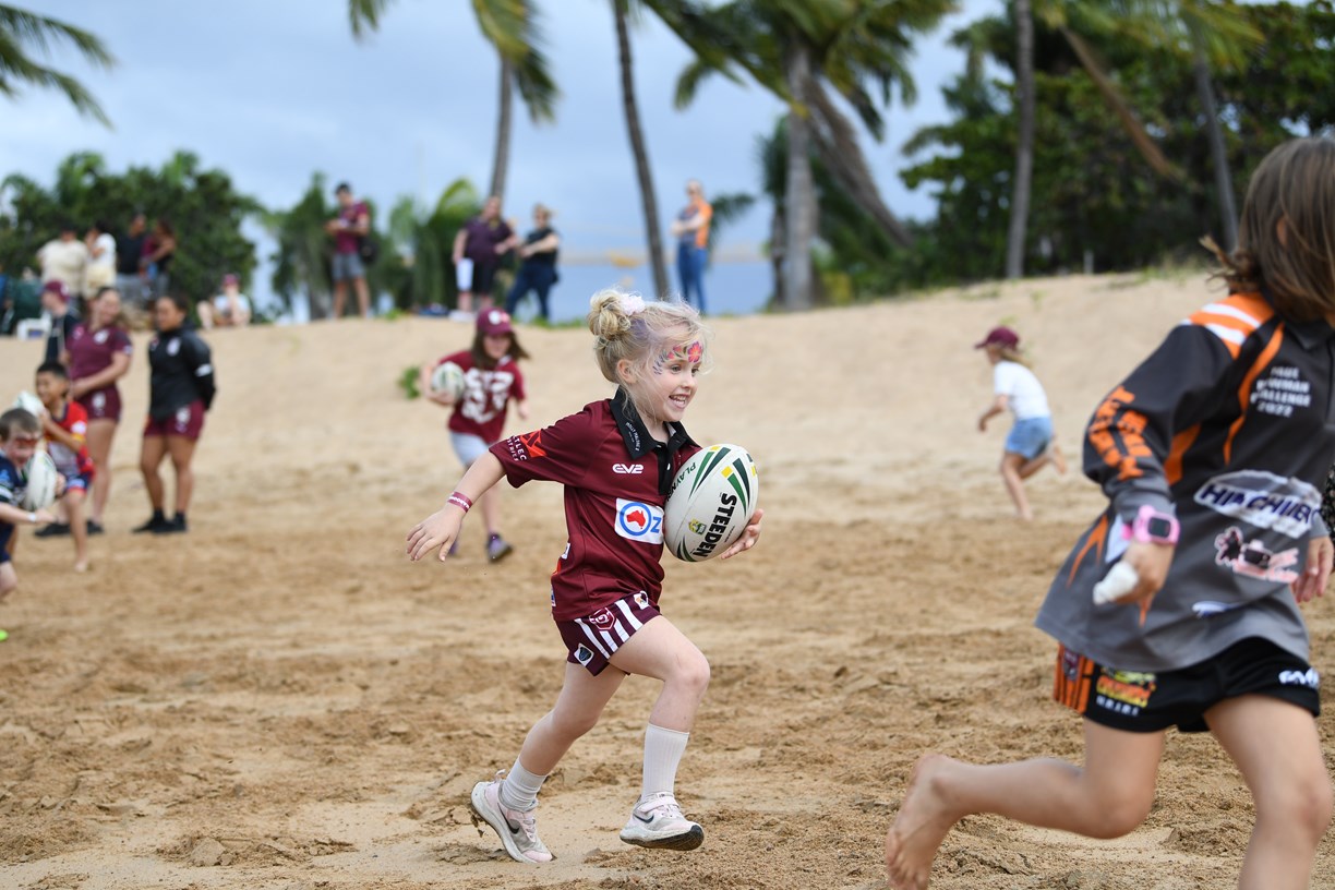 In pictures: Harvey Norman Queensland Maroons fan day | QRL