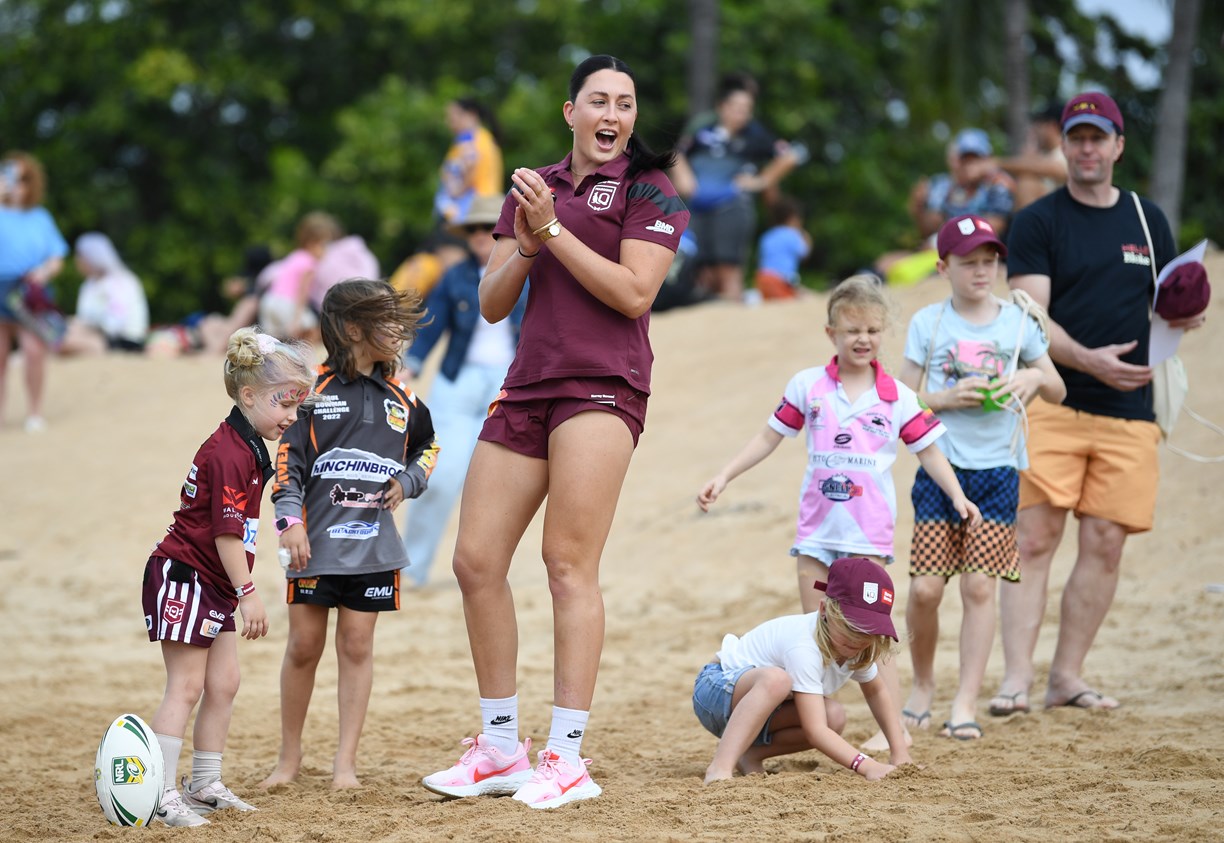 In pictures: Harvey Norman Queensland Maroons fan day | QRL