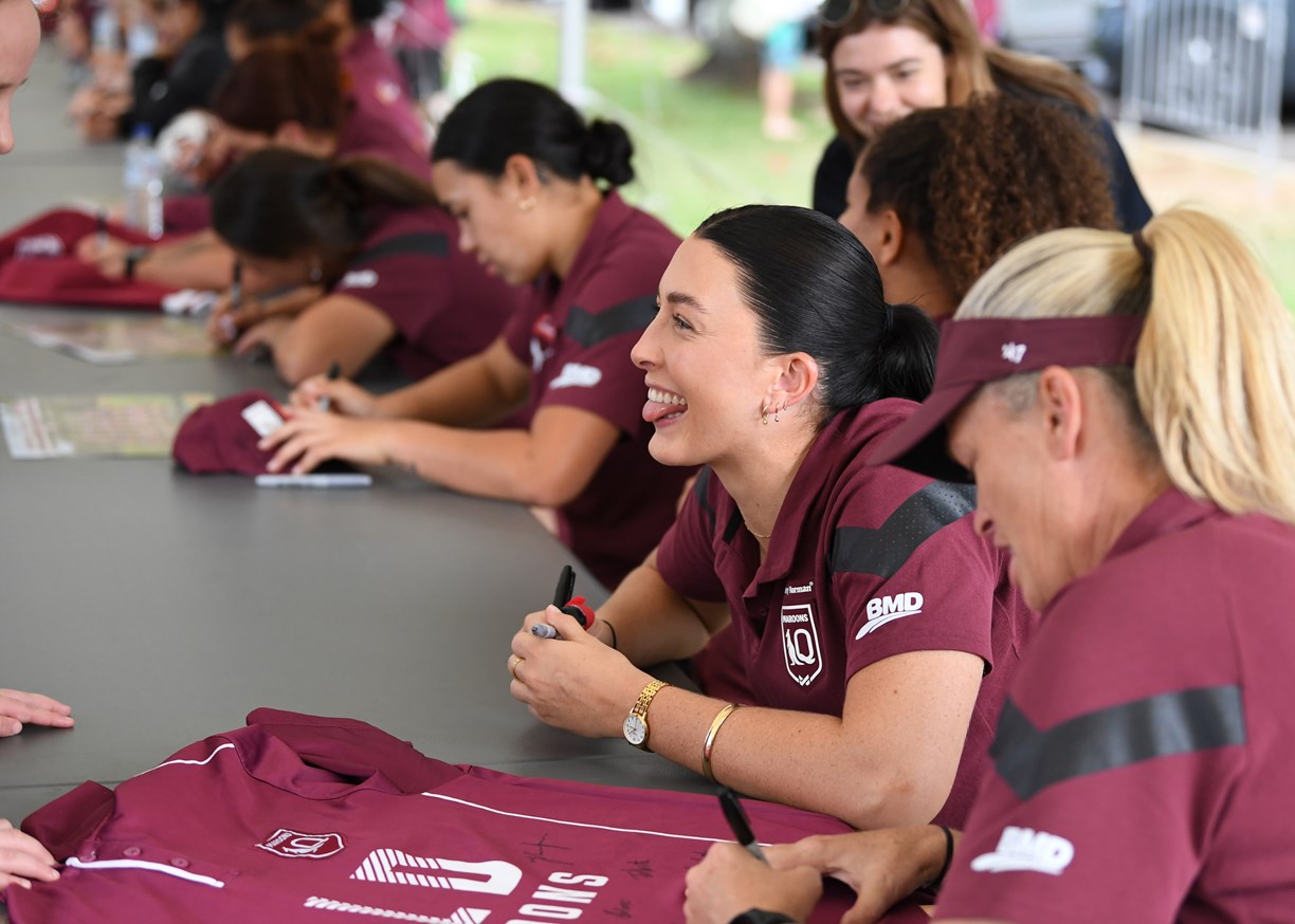 In pictures: Harvey Norman Queensland Maroons fan day | QRL