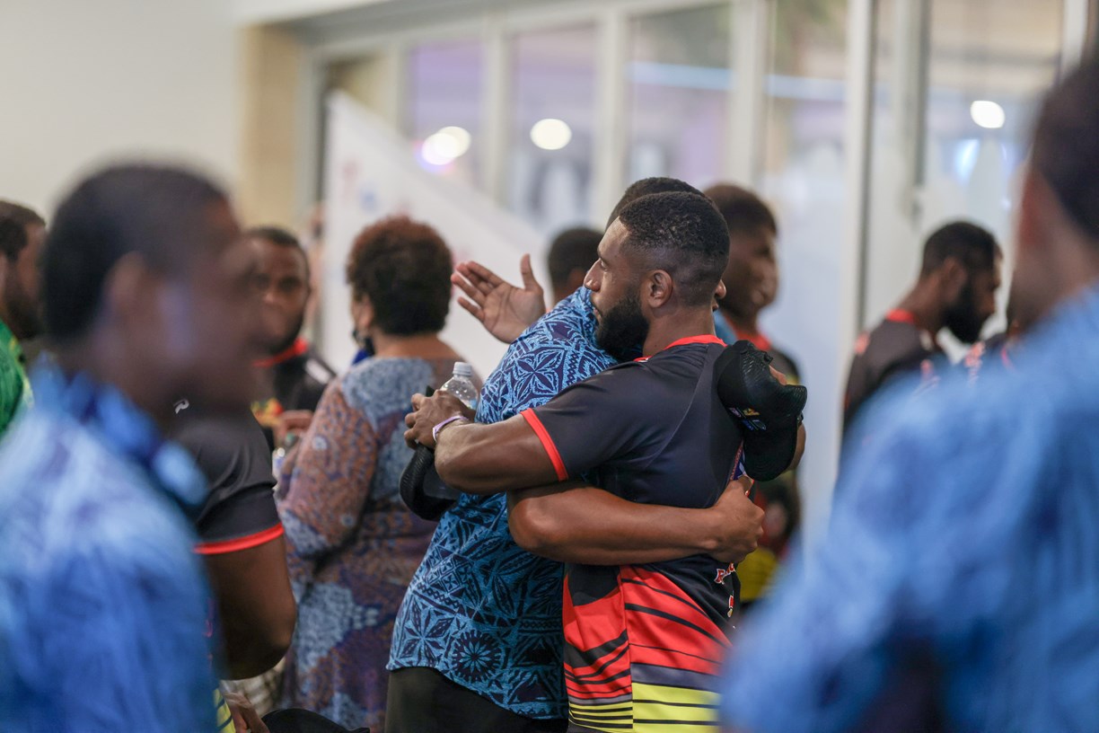 In pictures: Hunters and Silktails gather after rain stops Melanesian ...