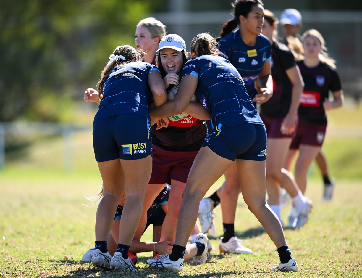 In pictures: Queensland Under 19 women's opposed session | QRL