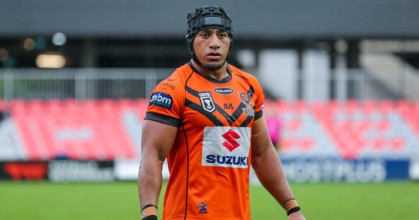 'Always good to stand beside him': Seve reaches 100 games in Cup | QRL