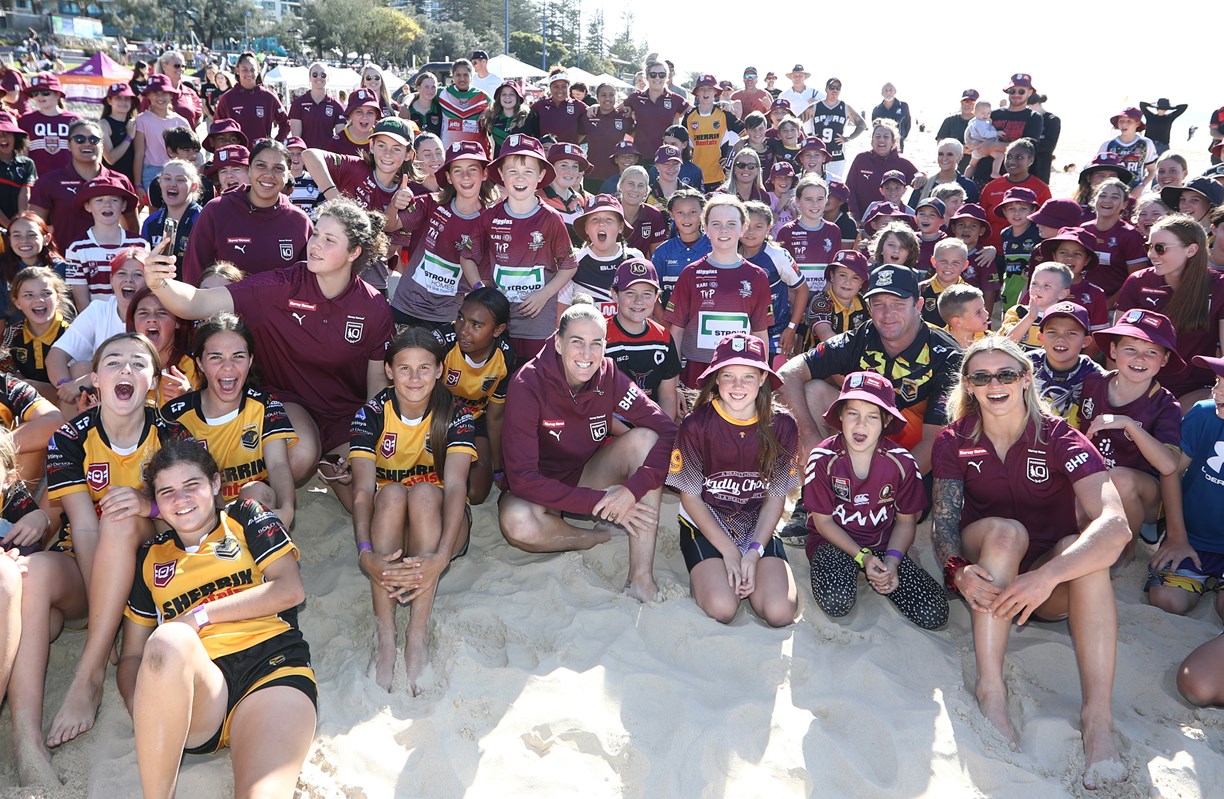 In pictures: Harvey Norman Queensland Maroons Fan Day | QRL