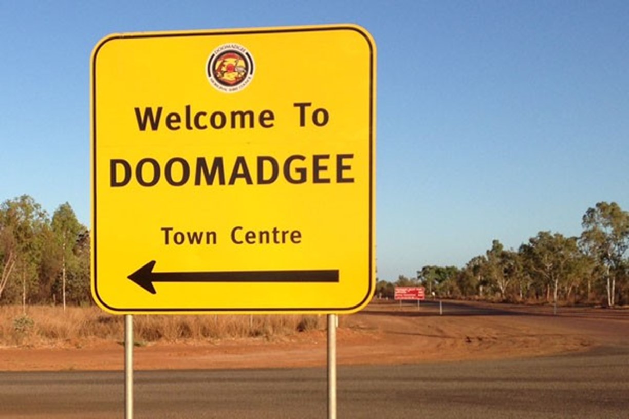 Mal visits Doomadgee Dragons | QRL